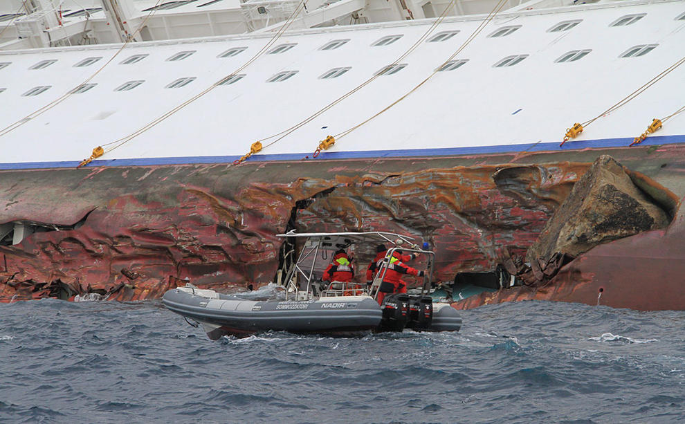 Italia decretará el estado de emergencia en la zona de naufragio del ...