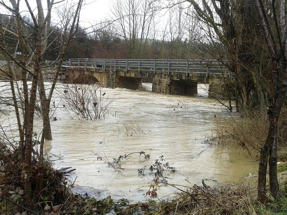 Los ríos navarros comienzan a desbordarse | Diario de Navarra