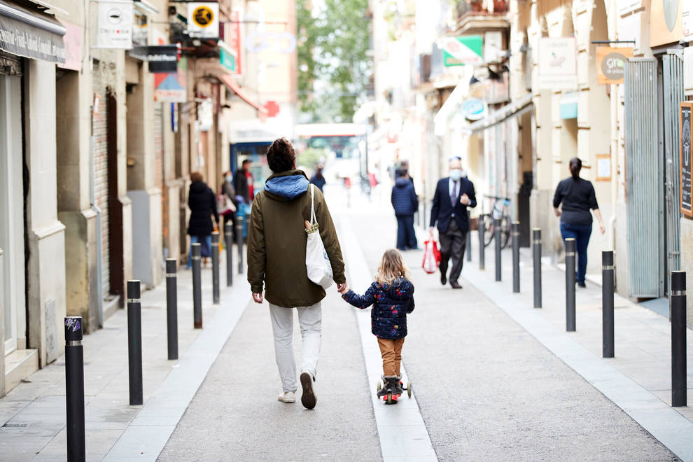 El Gobierno rectifica y los niños podrán salir a dar paseos | Noticias ...