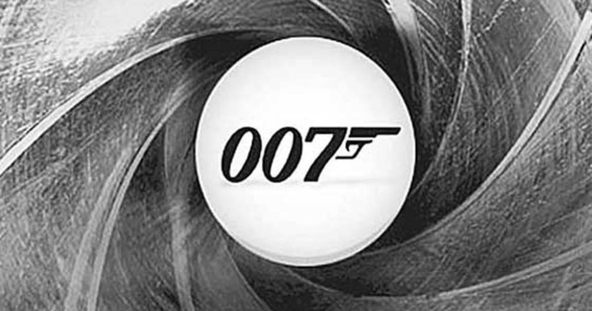 Cine - Los 50 años de James Bond, en la muestra 'Diseñando 007 ...